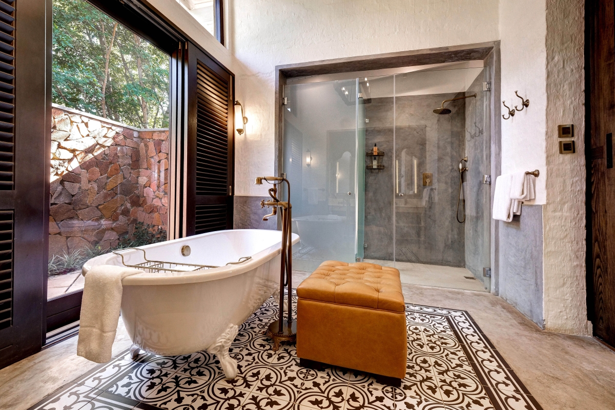 Mbano Luxury Boutique Hotel | Victoria Falls Safari Lodge